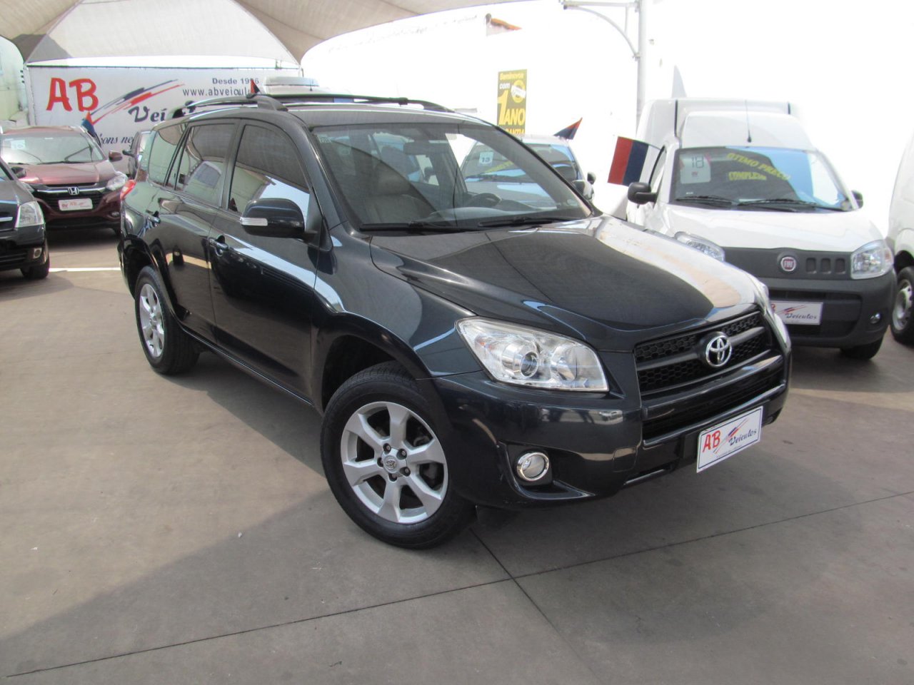 TOYOTA RAV 4 4X2 AUTOMÁTICA 4P | AB Veículos